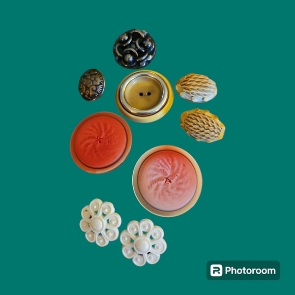 Vintage | Accessories | Vintage Unique Sand Dollar Lucite Buttons ...